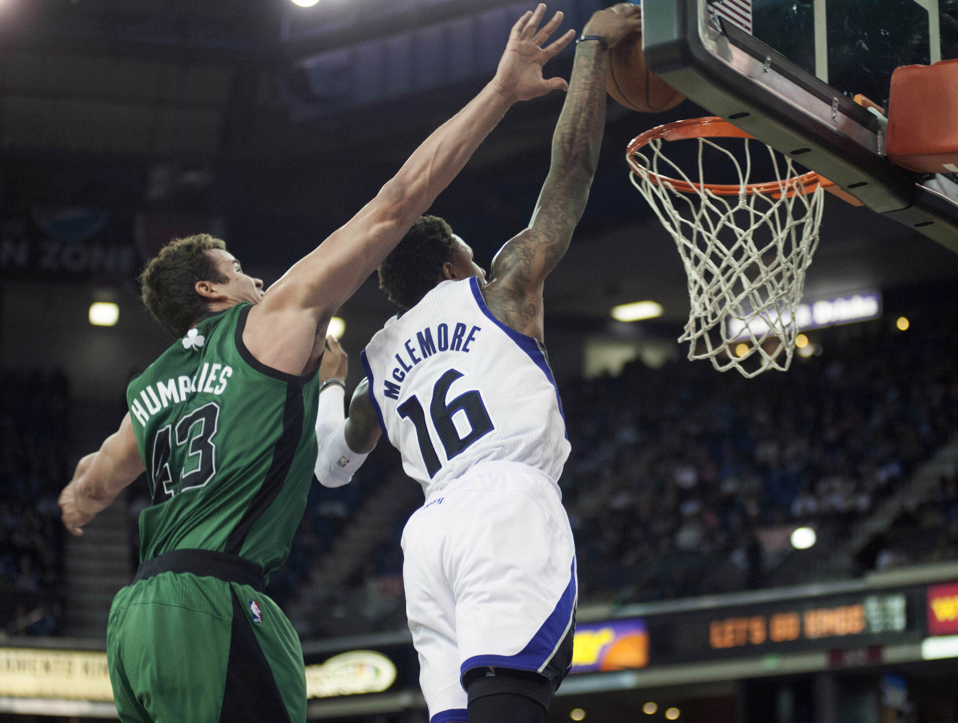 Kris Humphries Celtics Dunk