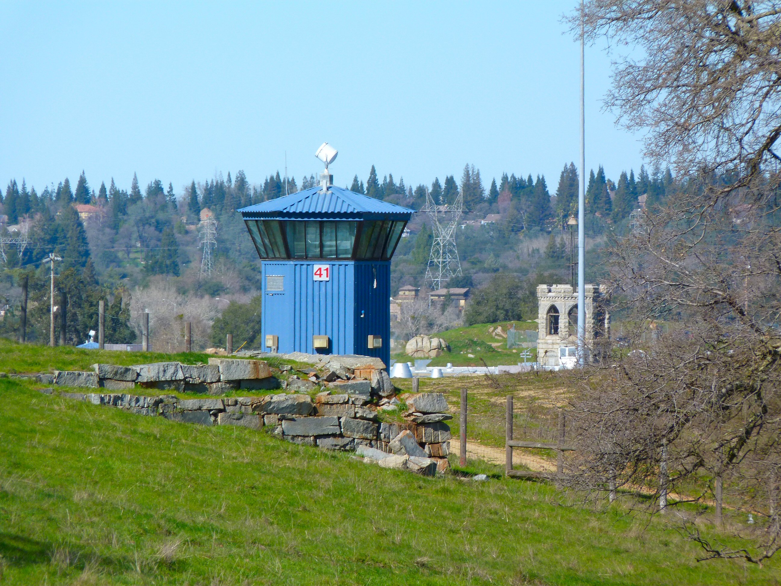 70 inmates involved in new Folsom prison riot; infamous 'San Quentin ...