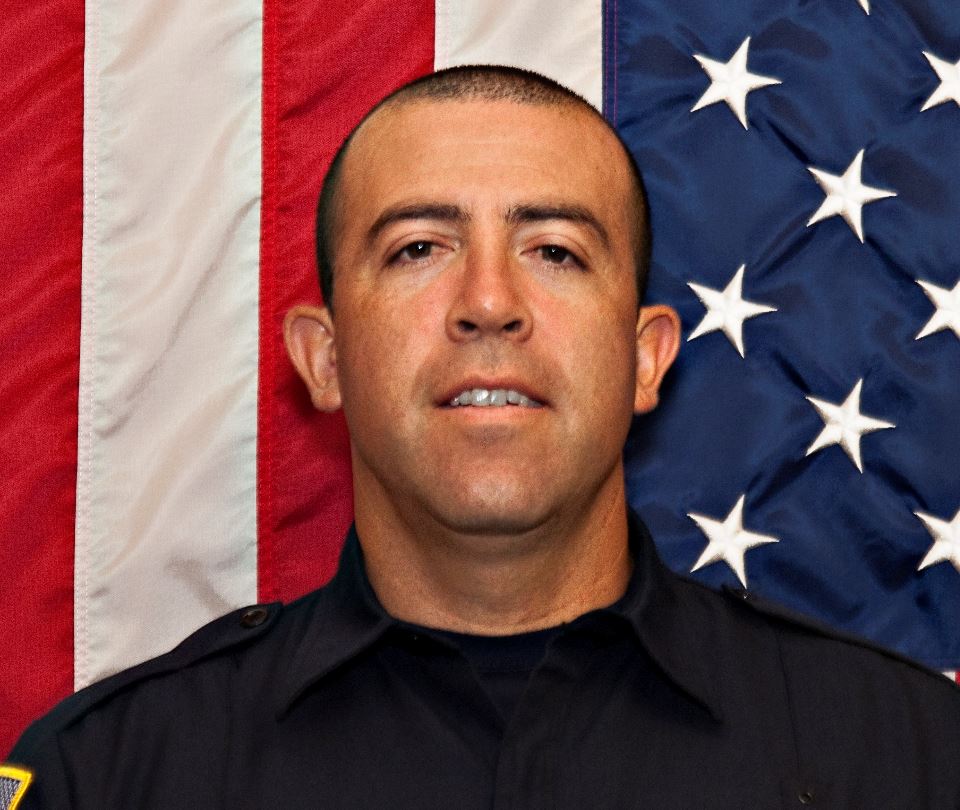 Firefighter hospitalized while responding to I-5 crash | abc10.com