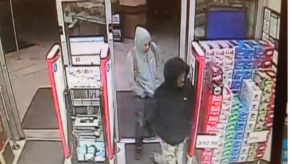 Two robbers steal medication from Roseville pharmacy | abc10.com
