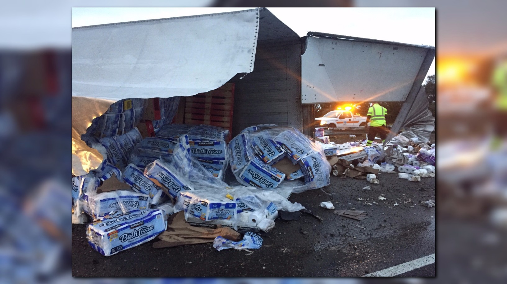 Big rig rollover spreads toilet paper across I-99, closes lanes during ...