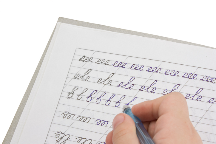 The teaching of cursive writing not extinct in local schools | abc10.com