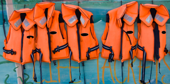 How to fit a life jacket | abc10.com