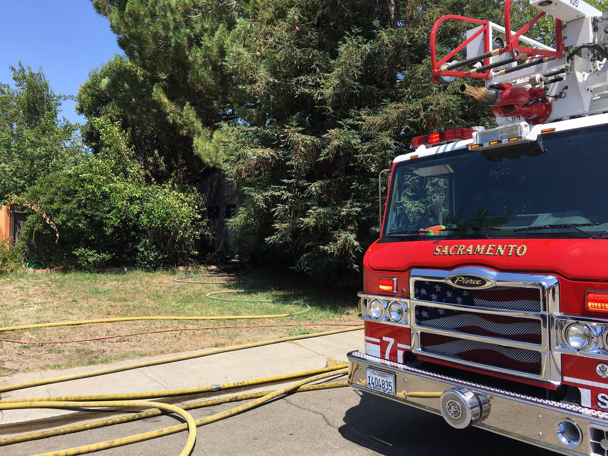 Crews extinguish house fire in Sacramento | abc10.com