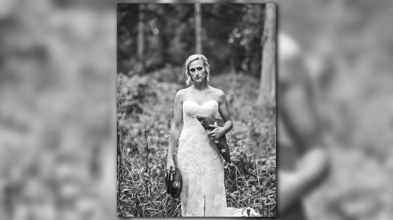 After fiancé's death, bride poses for powerful wedding photos alone ...